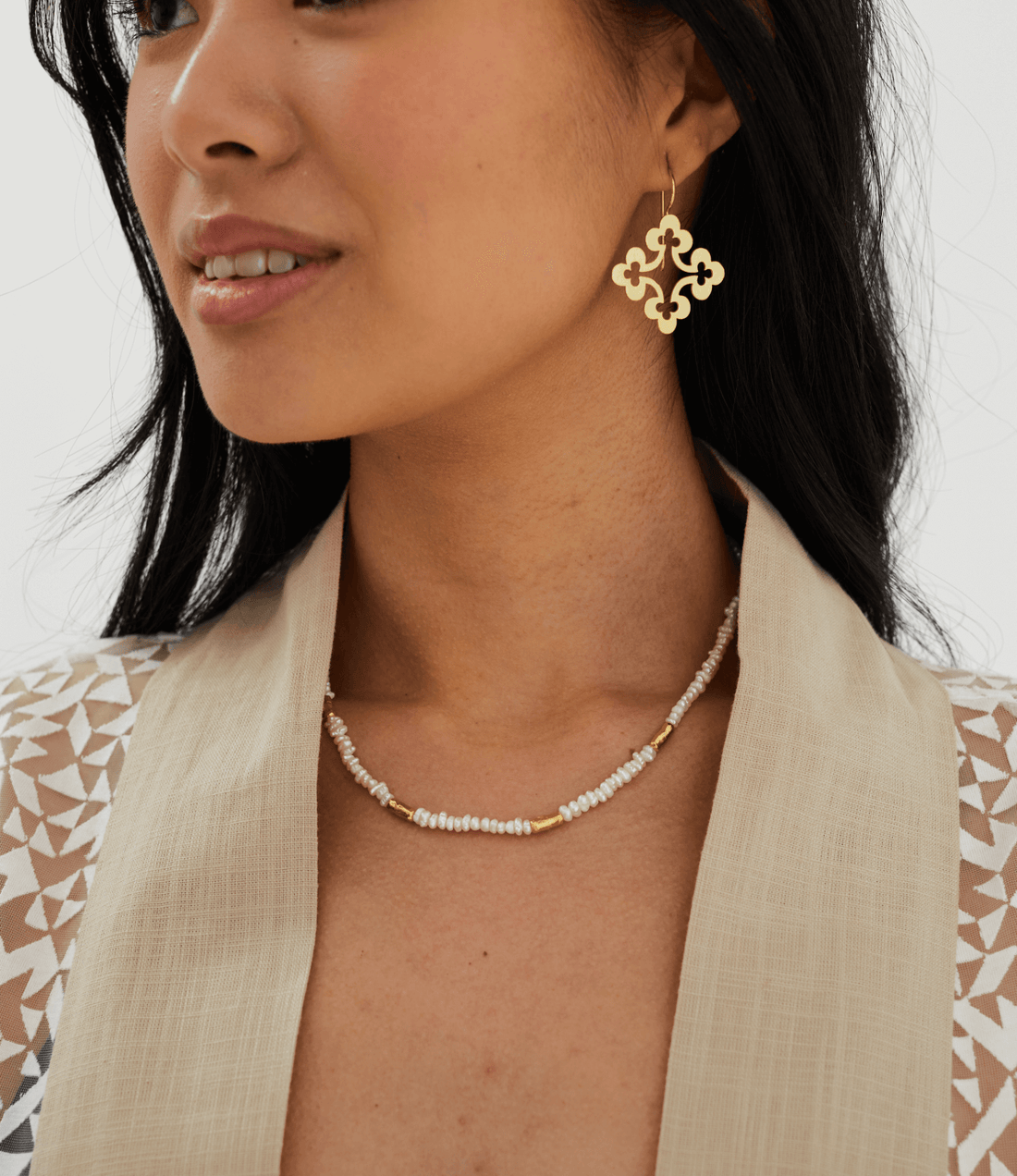 Gold Beaded Necklace | Elegant Pearl & 18k Gold-Plated